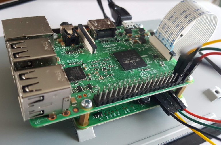 Le Raspberry Pi 7″ Touch Screen - Un livre sur Java, Python, Eclipse et le Raspberry Pi 3